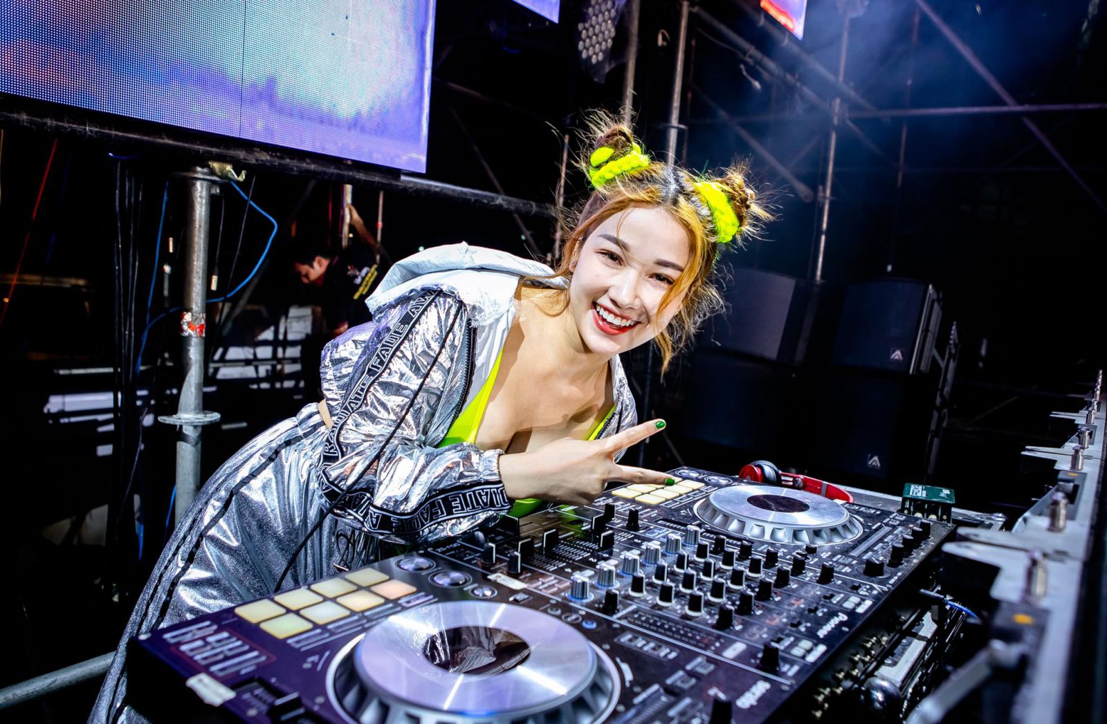 CUNG CẤP DJ GIÁ ỔN NHẤT THỊ TRƯỜNG 2024 - Thế Giới Ngôi Sao
